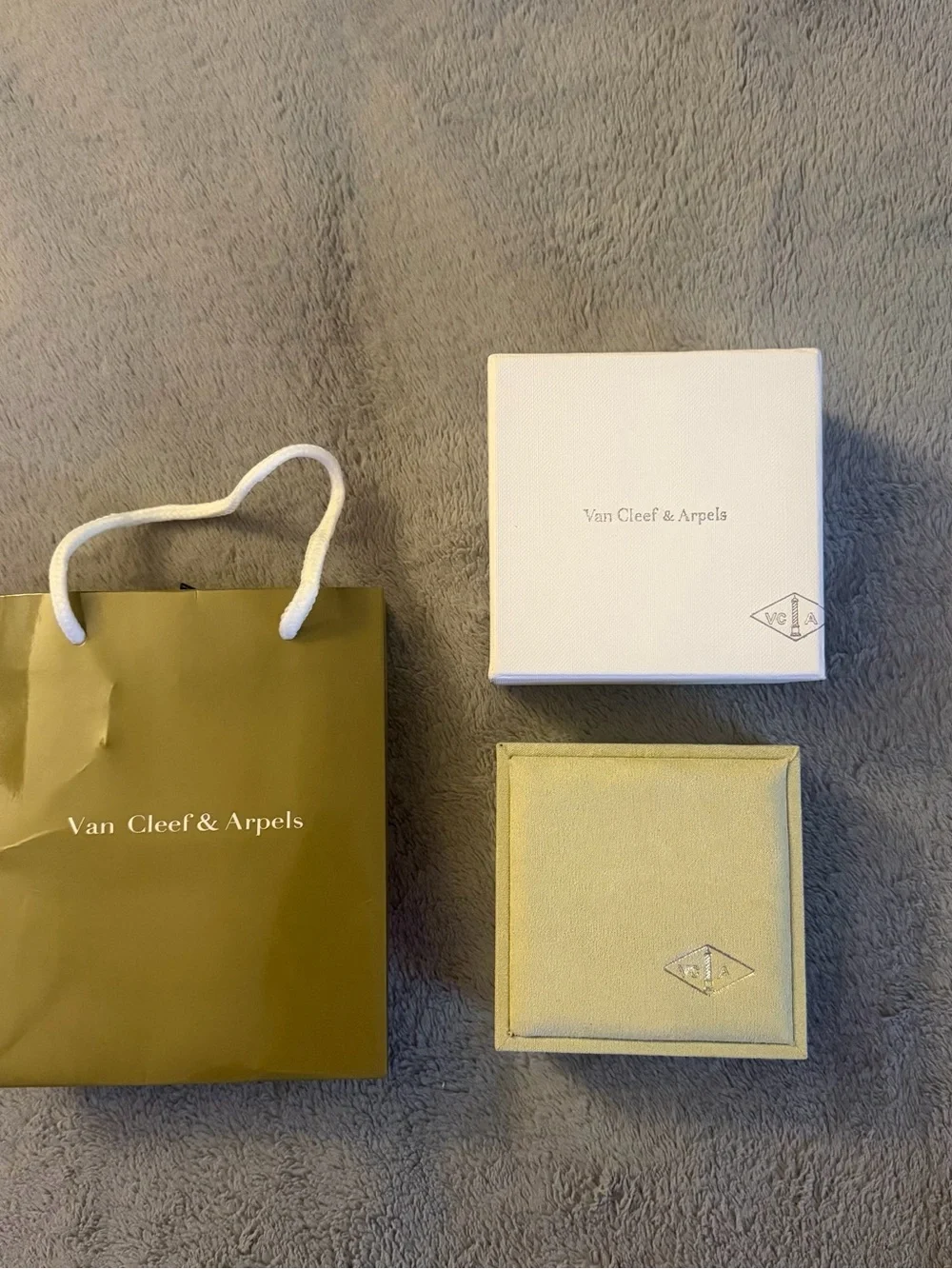 Van Cleef & Arpels | Jewelry | Van Cleef Arpels Yellow Gold Alhambra ...